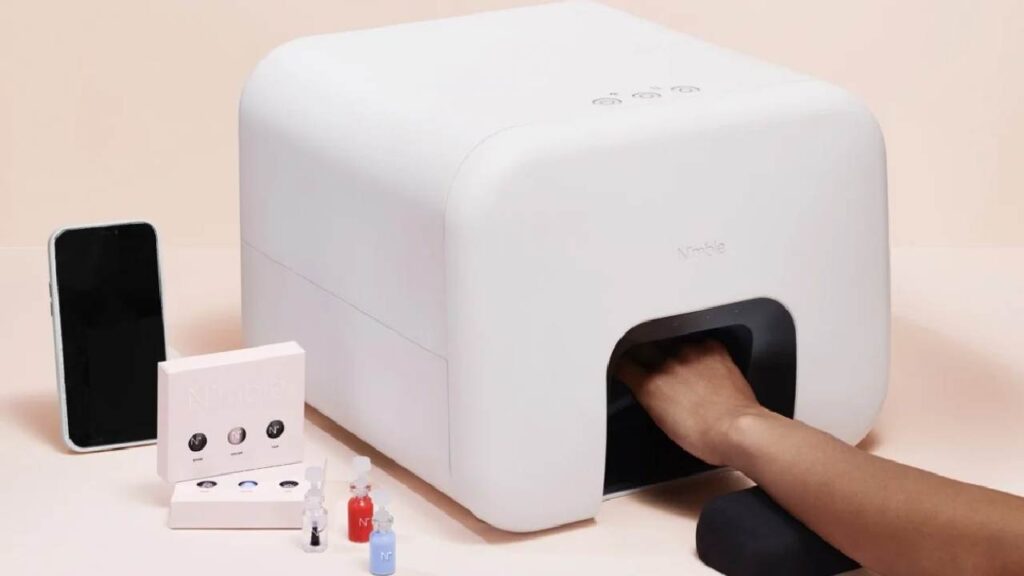 Robotic Manicures:10Beauty Is Redefining the Future of Nail Care